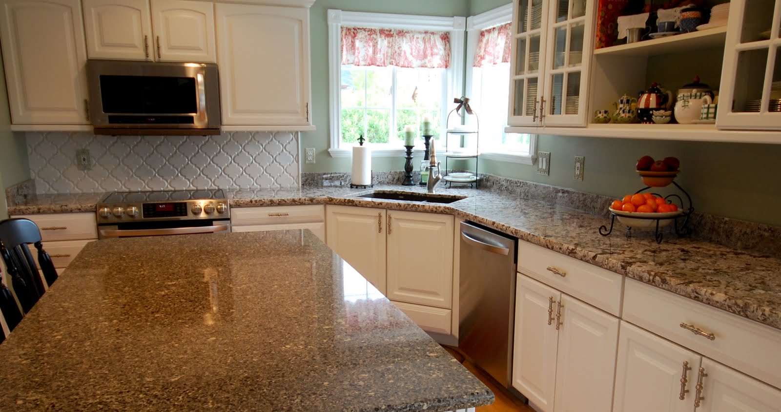 The Granite Gurus: Halstead Cambria quartz and Bianco Antico granite ...
