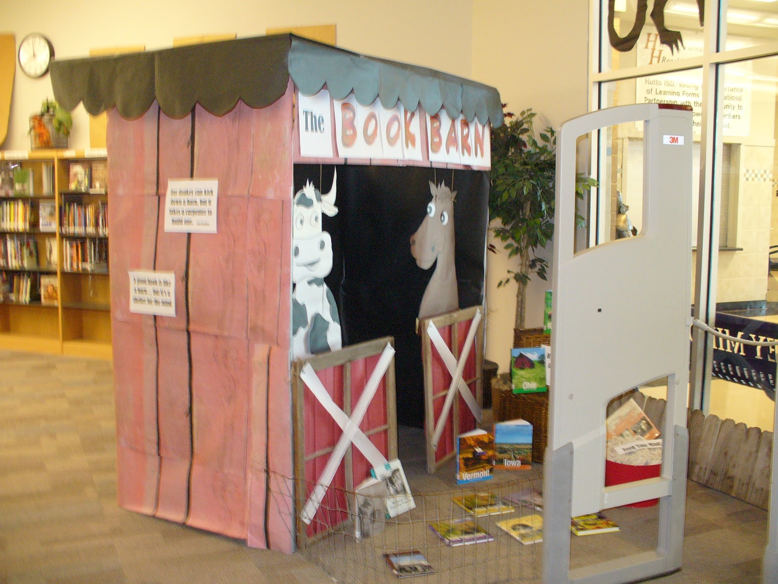 Shelf Mouse: The Book Barn