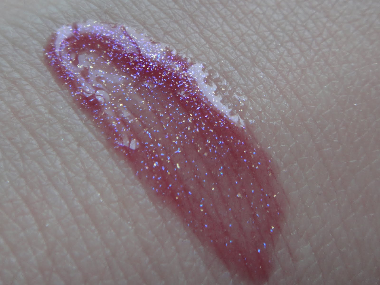 Everything Lovely & Chic: {Review} MAC Date Night Dazzleglass