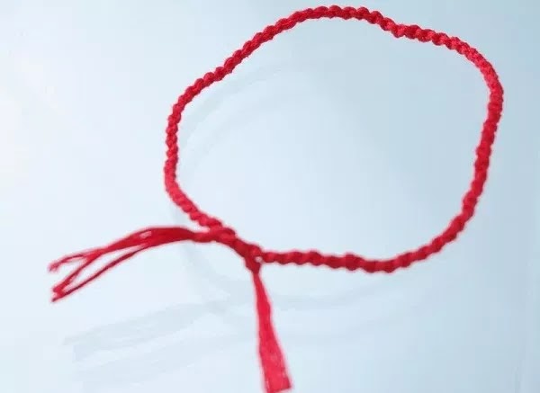 The Meaning Of Wearing a Red Thread Tied To The Wrist