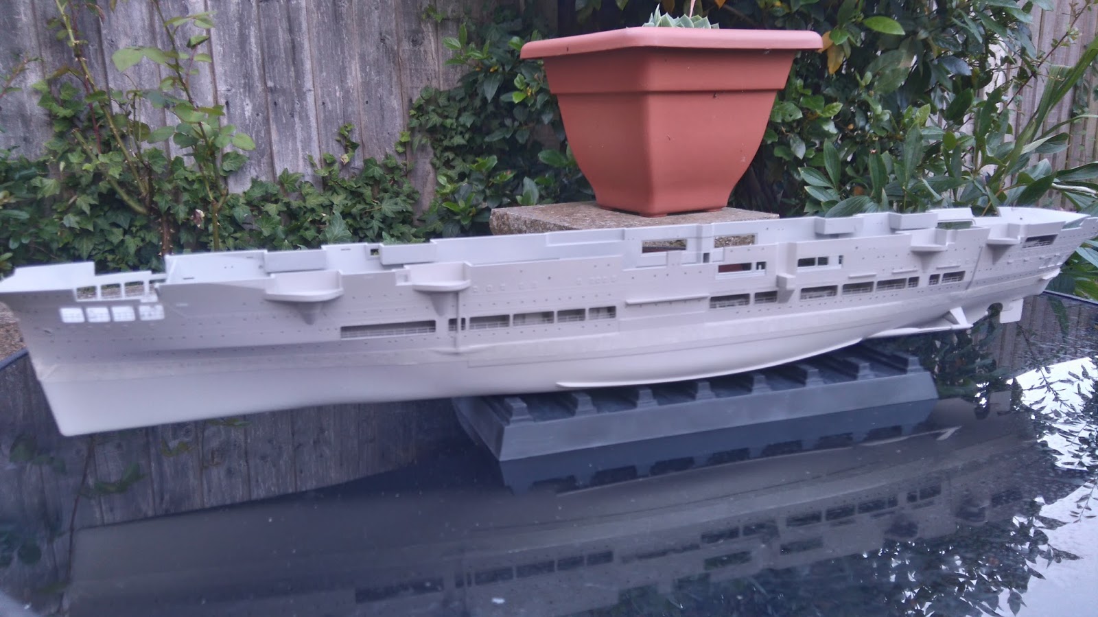 . The Hinckley Shipyard: Project Ark Royal - a 4 month step by step ...