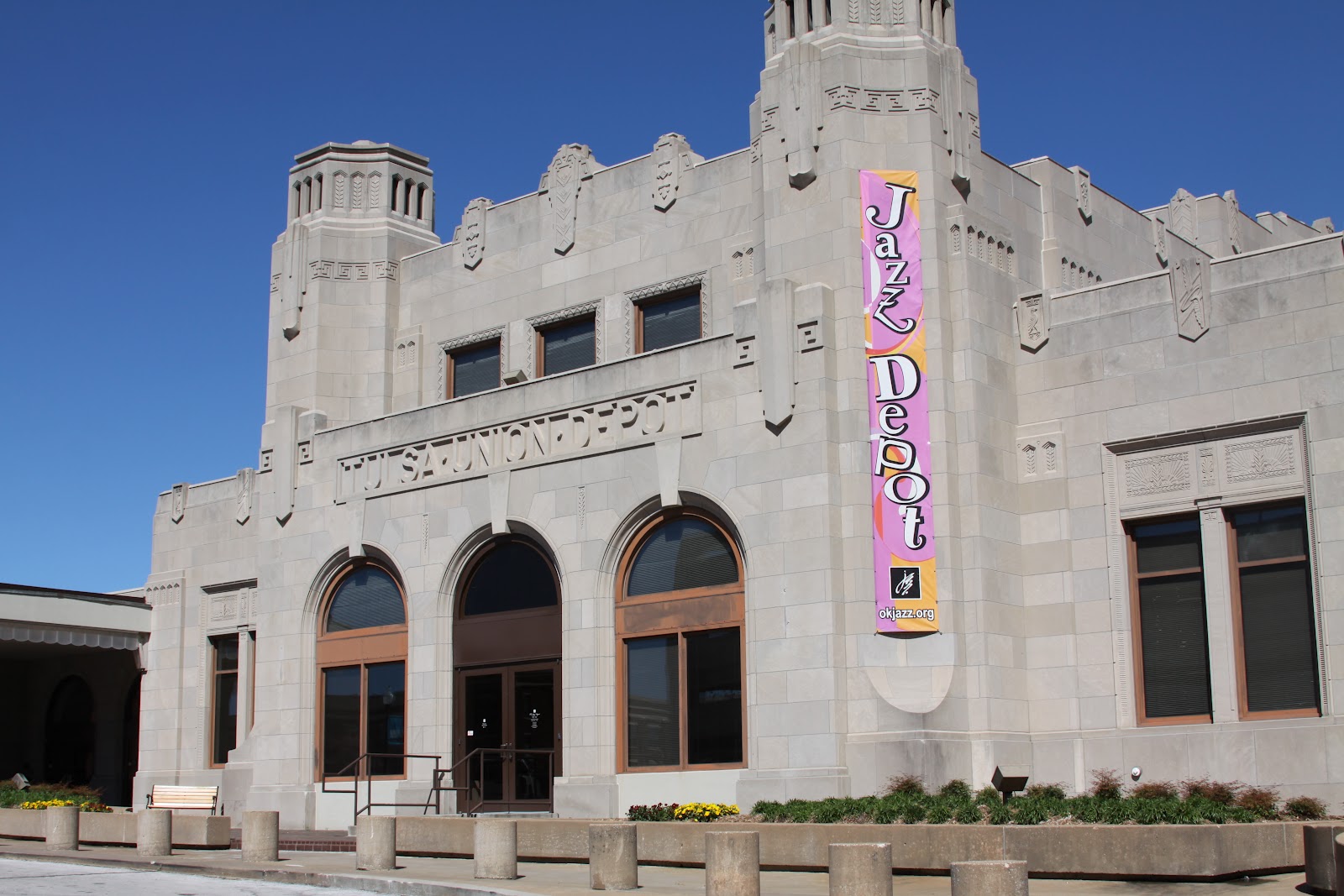 Art Deco in Tulsa: Tulsa Union Depot