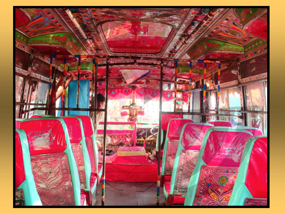 Spreebird-Trend and Culture: W-11 The famous Mini bus of Karachi