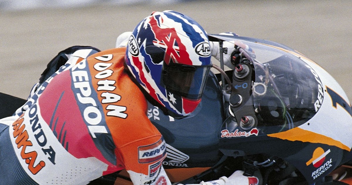 samurai‐bikers: Arai racing helmet RX-7 RR3 Michael "Mick" Doohan replica