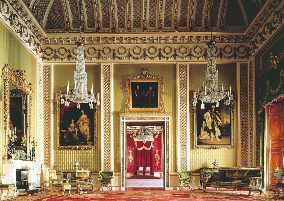 Buckingham Palace: The Most Beautiful Palace in The World | Mathias Sauer
