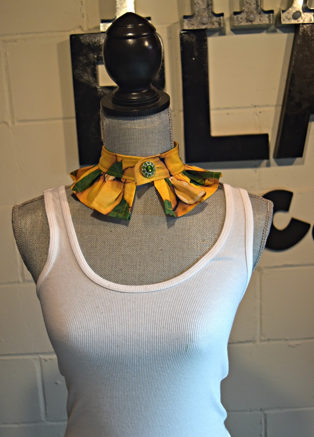 My Cricut & My Collars | That Black Chic