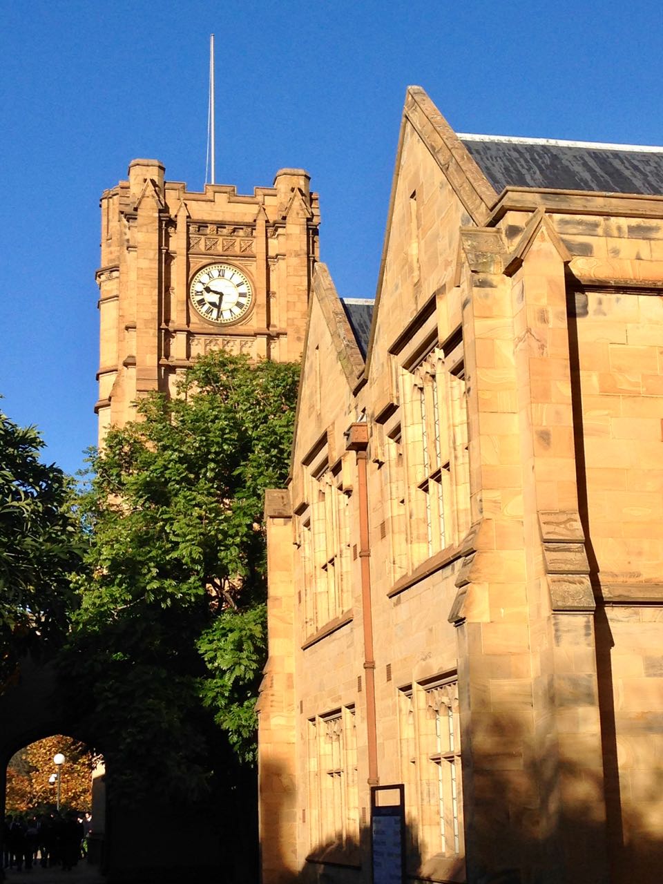 Green Gourmet Giraffe: University of Melbourne buildings - arches, the ...