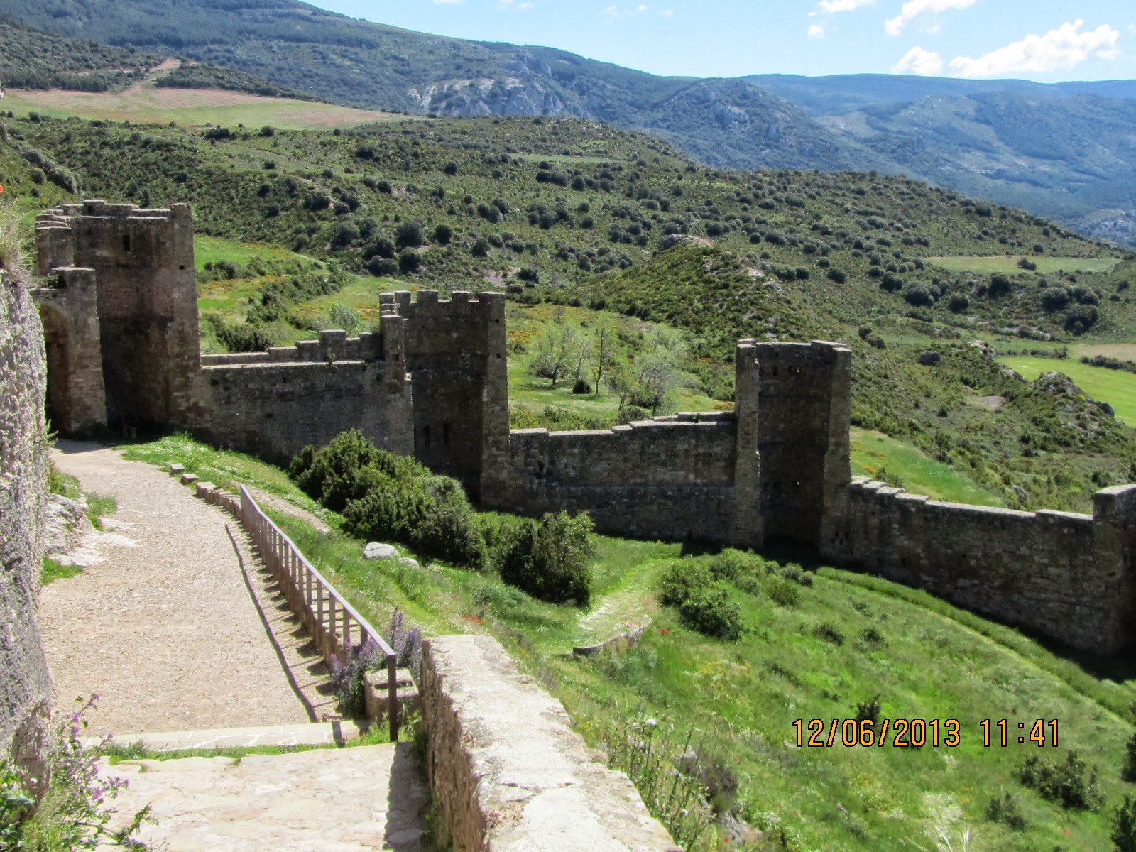 El MUNDO DE CORCÍN: CASTILLO DE OLARRE ( HUESCA )