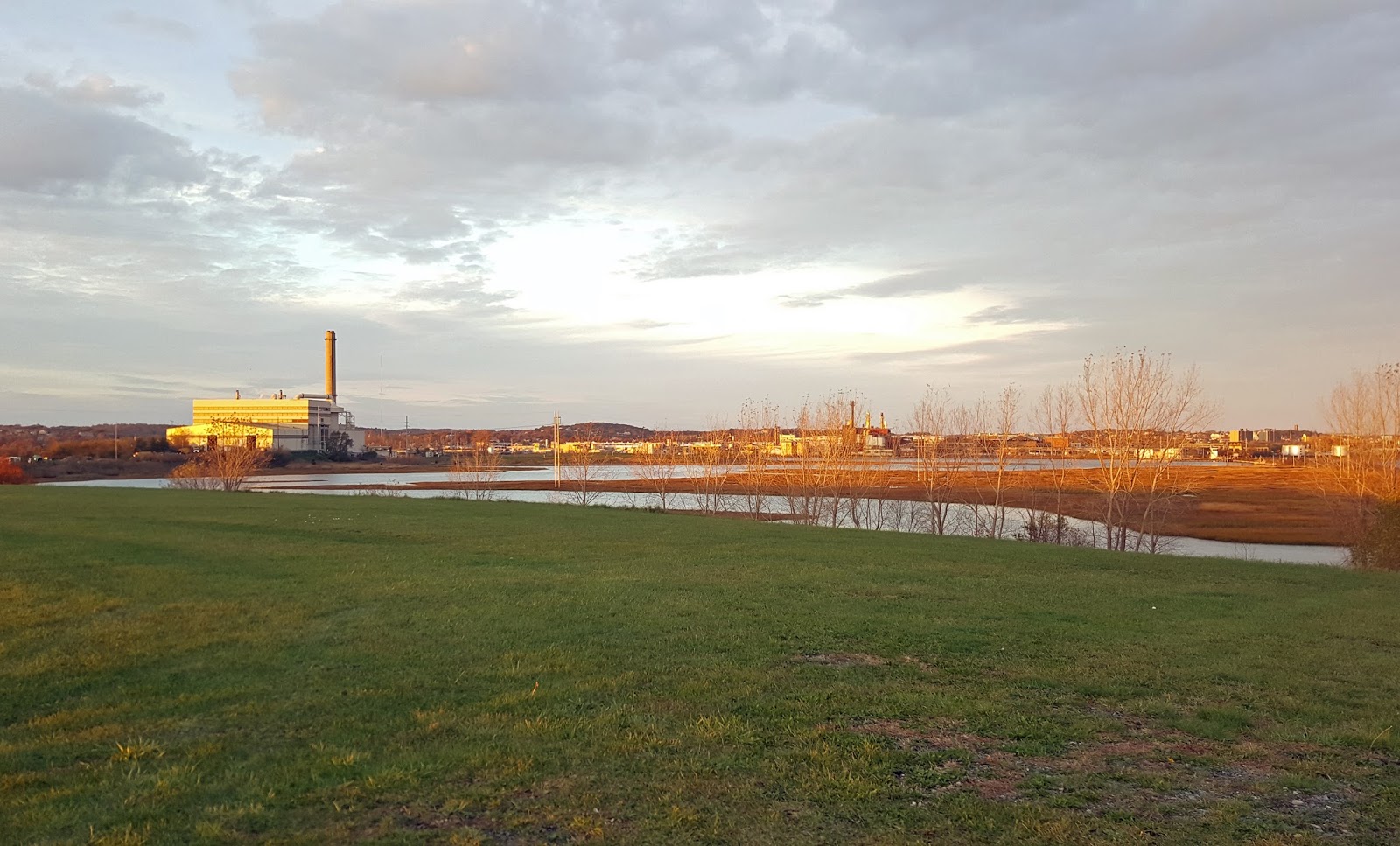 Historians Out & About: Wheelabrator, Saugus - The First Waste-to ...