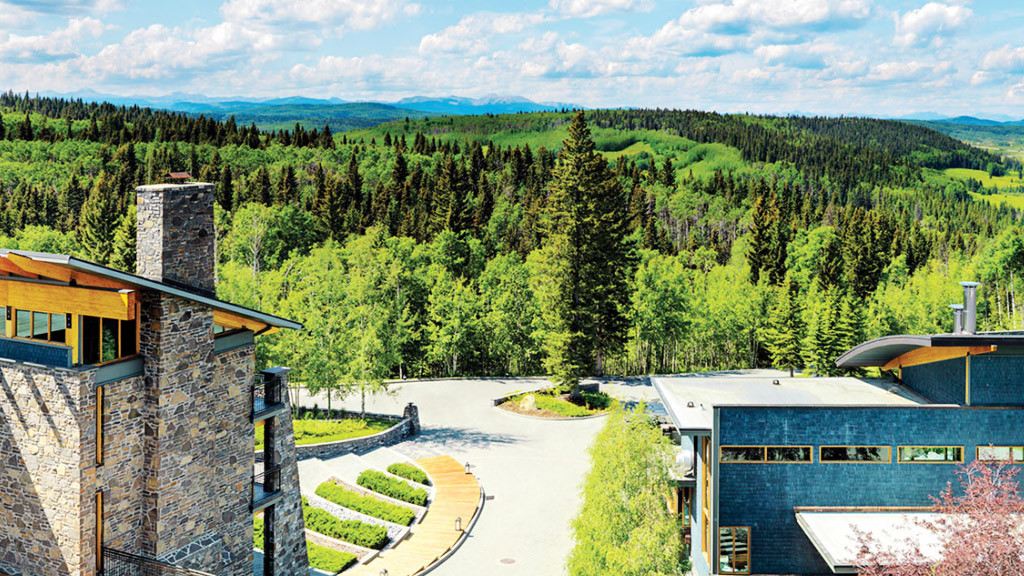 Azuridge Estate Hotel | Burgers & Beers Gazebo Style