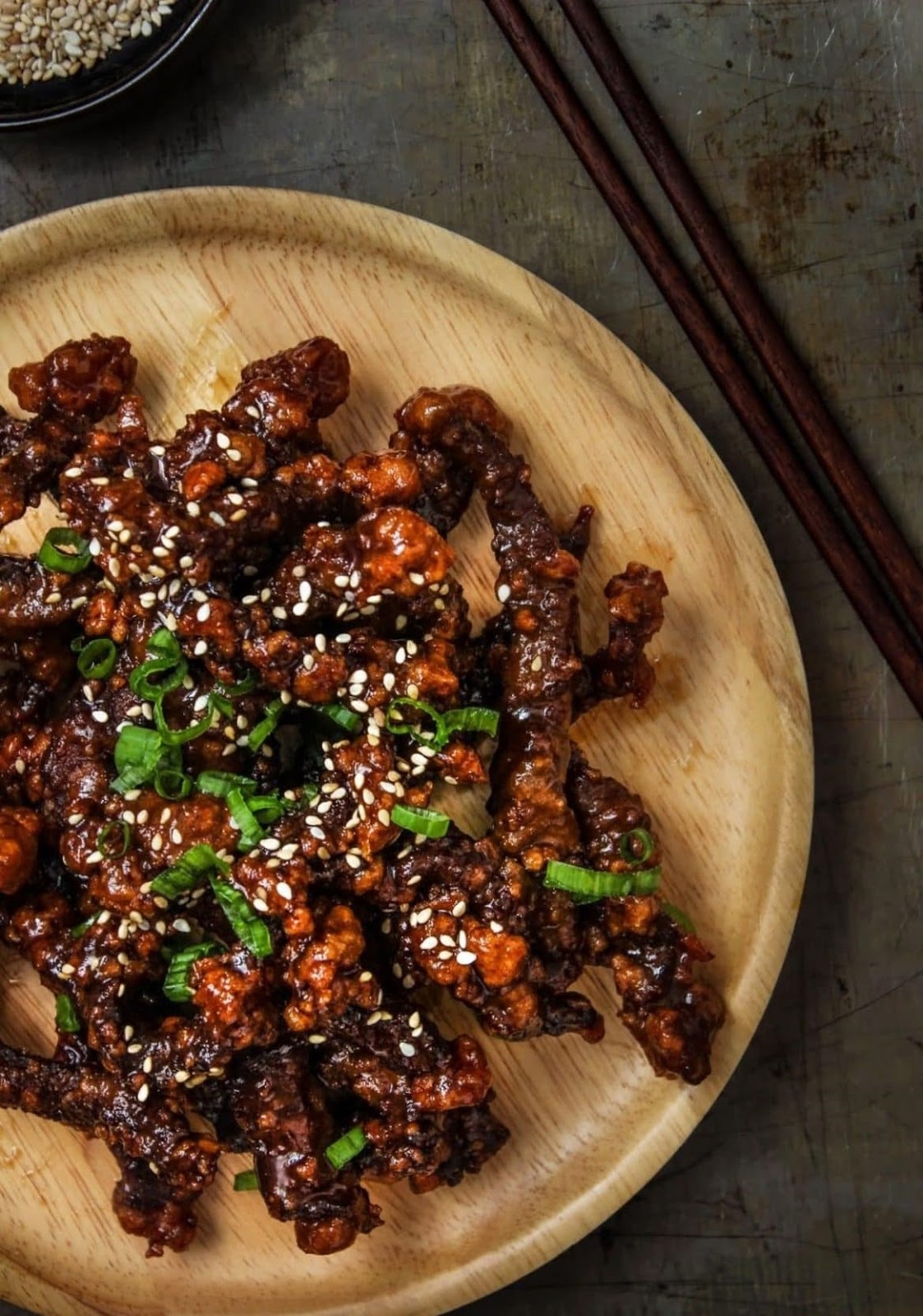 Sweet and Sticky Crispy Beef #Beef #BeefRecipes #StickyCrispyBeef ...