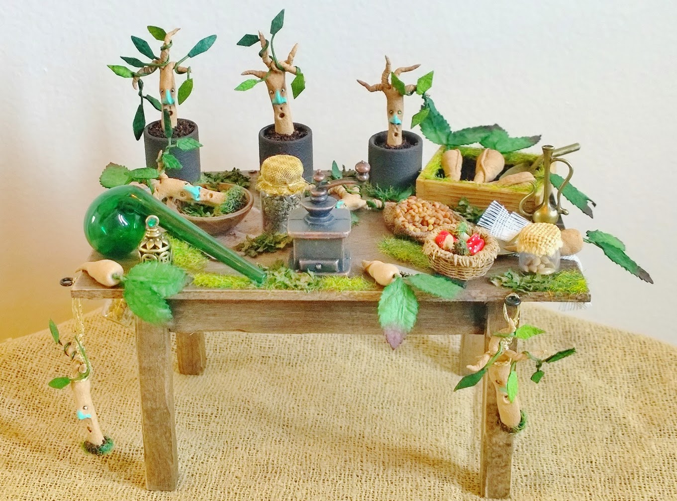 Cottage Witch Miniatures: Mini's, Mini's, Mini's