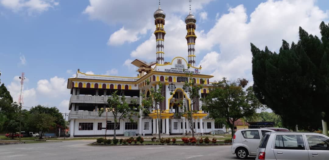 PUSAT PENGAJIAN PONDOK YAYASAN ISLAM KELANTAN: Hubungi Kami