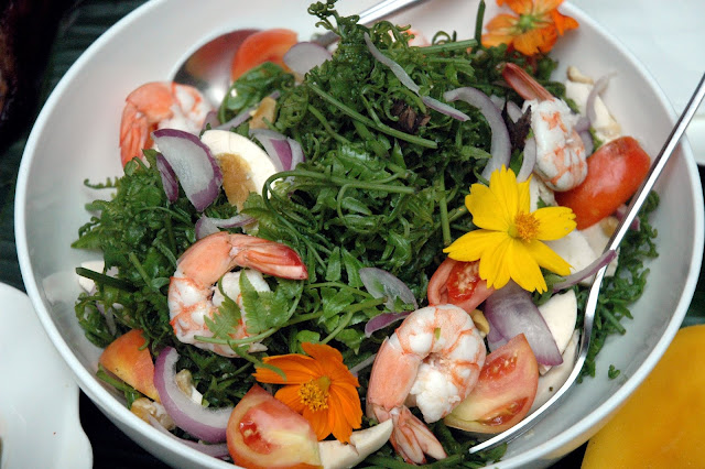 DUDE FOR FOOD: Flavors of Pampanga: Samsaman, A Capampangan Boodle ...