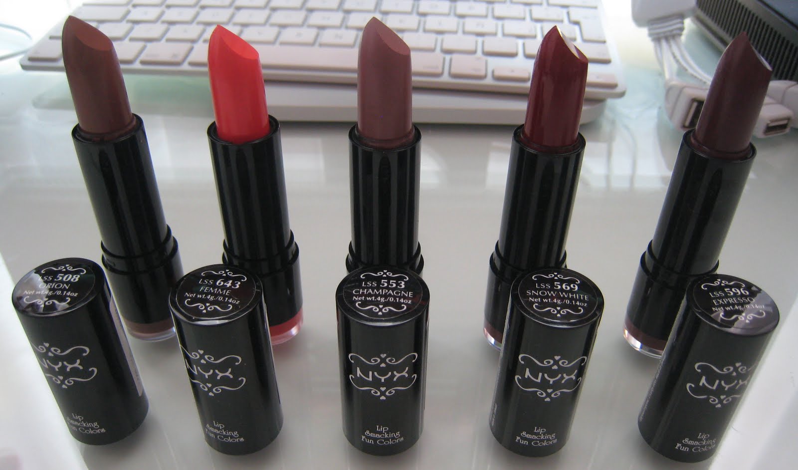 Monique Rubinstein: Labiales NYX, primera parte.