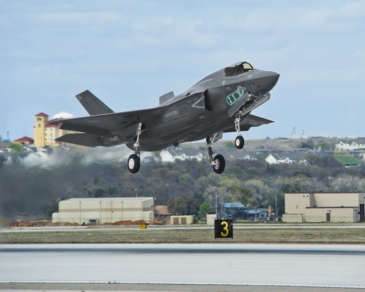 USMC's F-35B Lightning II JSF With Joint Direct Attack Munition (JDAM ...