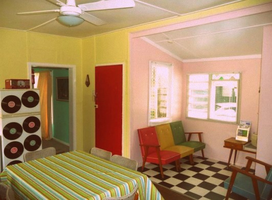 Hung Up On Retro: Retro Beach Retreat - South Australia