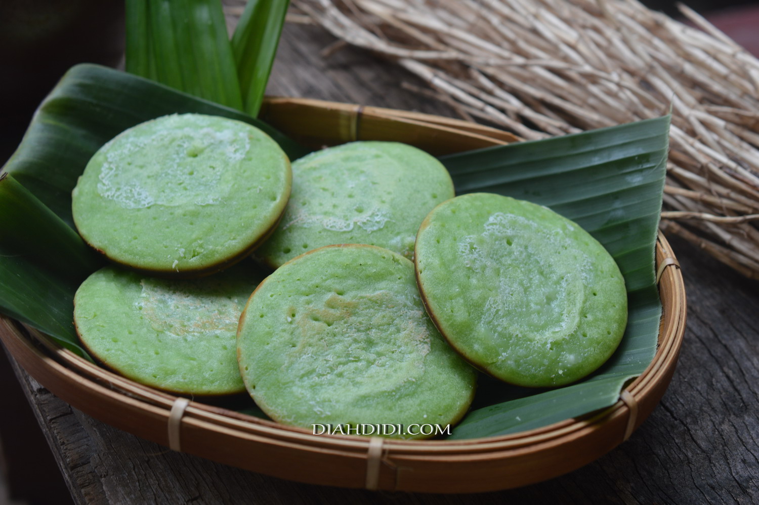 Diah Didi's Kitchen: Bolu Kojo