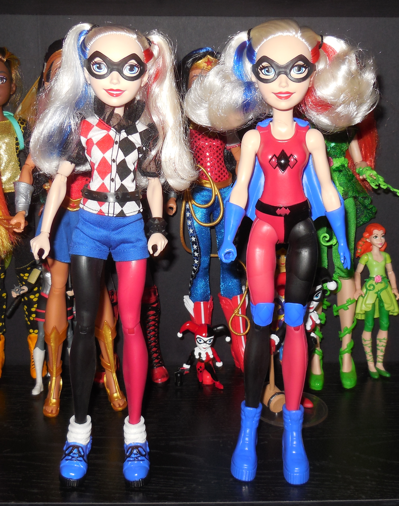 Veni Vidi Dolli: REVIEW: DC Superhero Girls Basic Harley Quinn