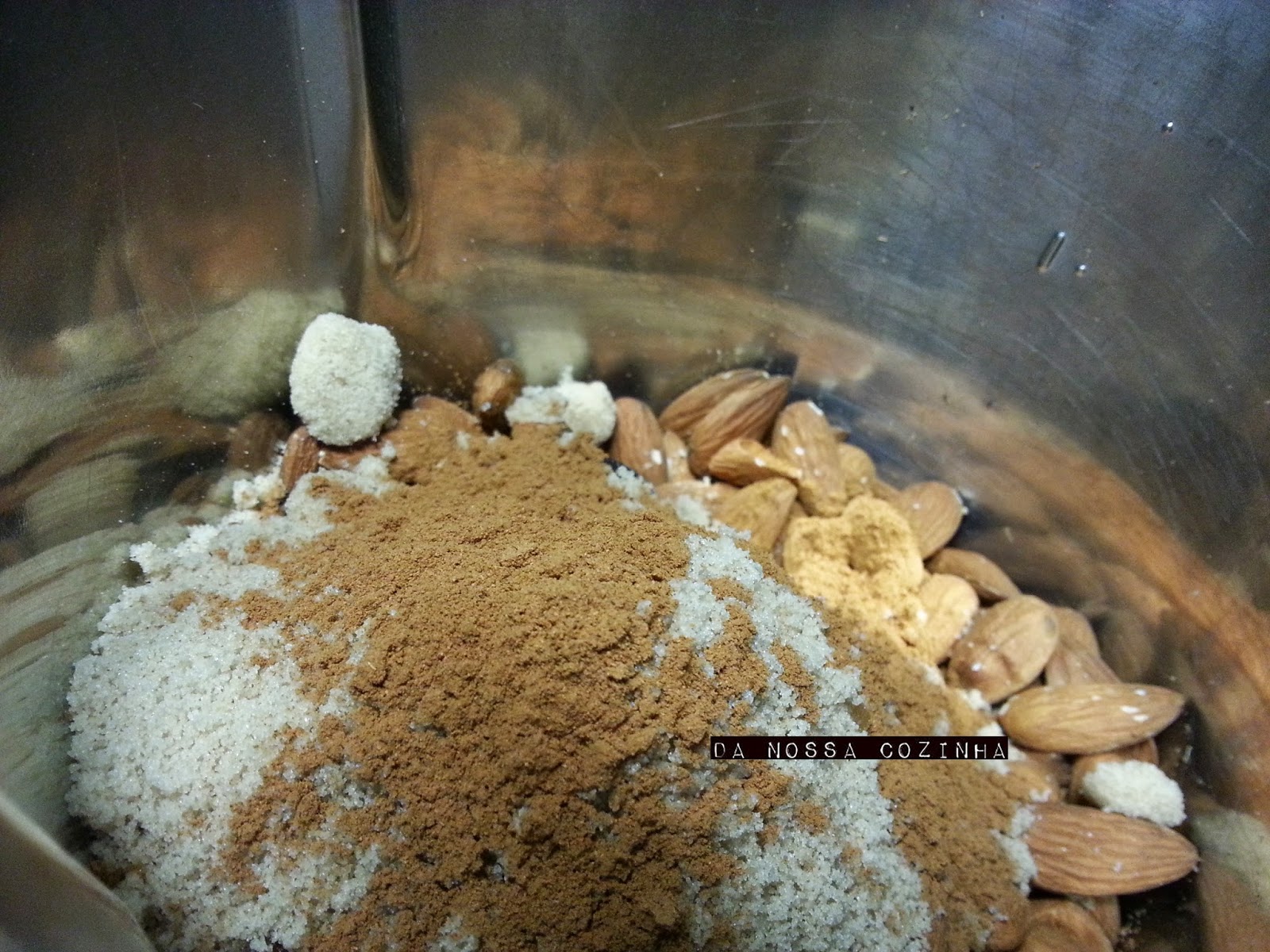 Da Nossa Cozinha : Amêndoas da Páscoa Caseiras