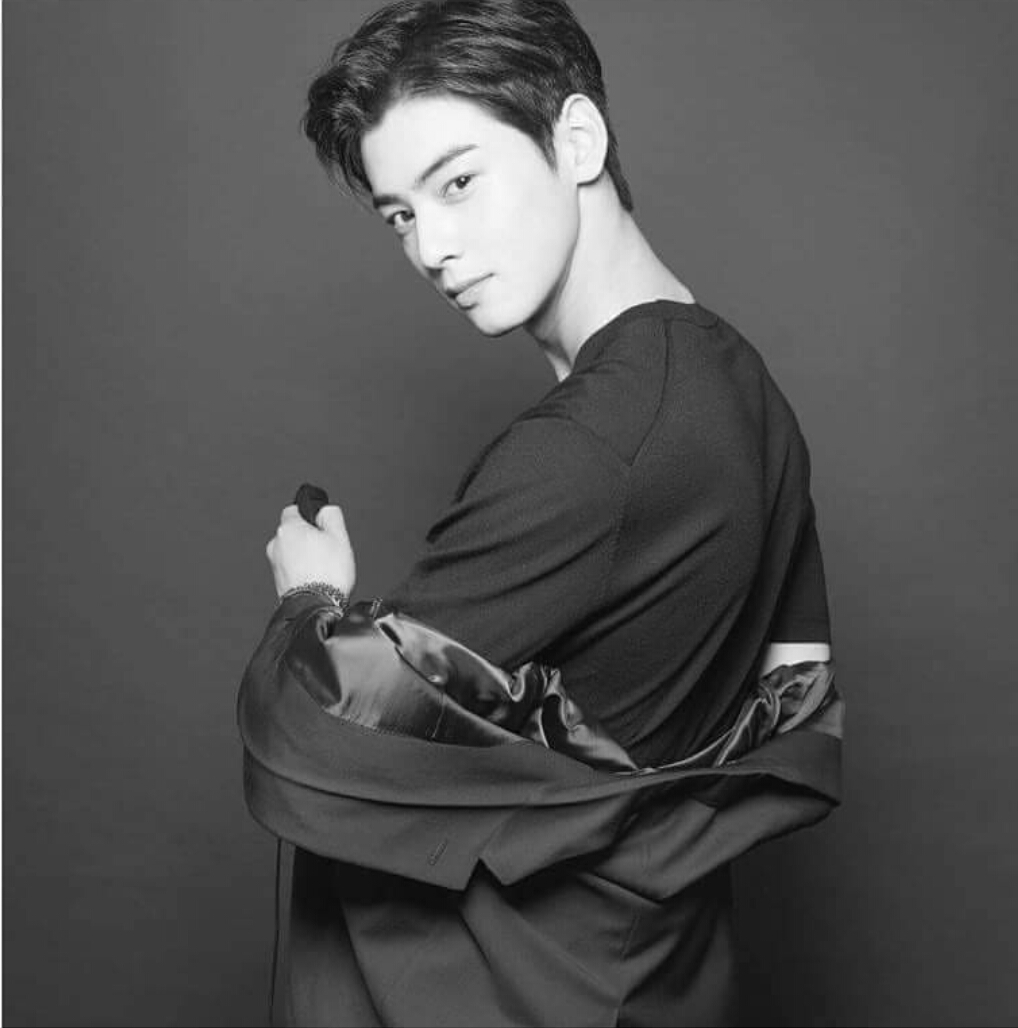 So Handsome Photoshoot Cha Eun Woo "ASTRO" for Self-Service Photos ...