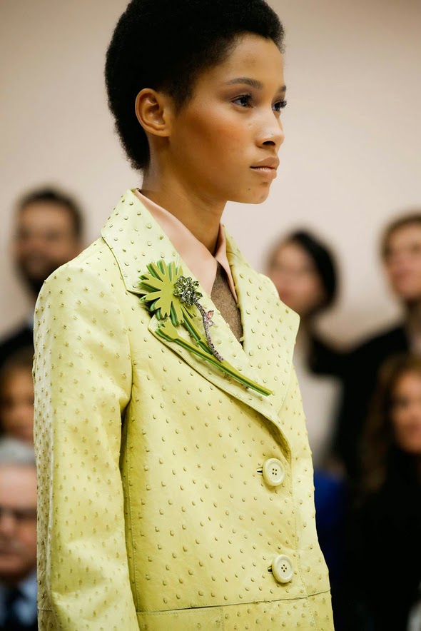 Natural Hair Makes a Comeback on the Runways of Paris and Milan ...