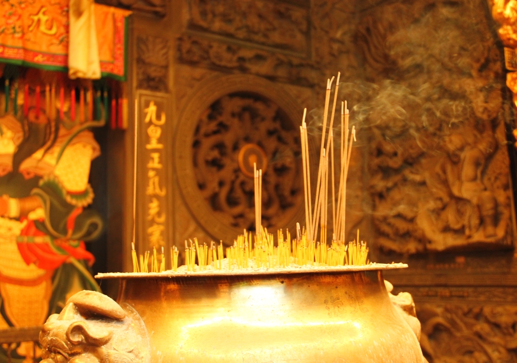 MengZhi: Glorious Temple in Raja Uda, Butterworth, Penang.