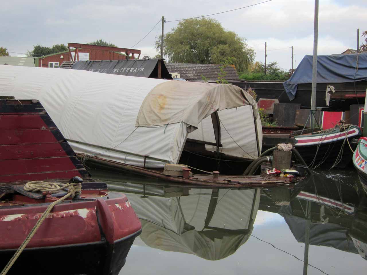 Floating dry dock - Boat Building & Maintenance - Canal World