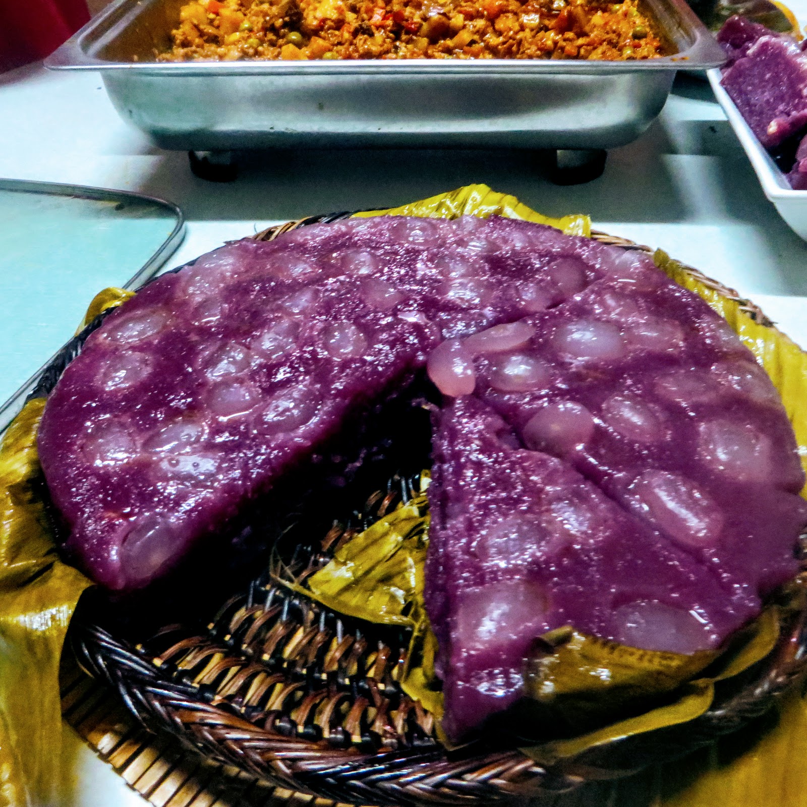 LUWEEH KITCHEN : Ube Cassava Cake Recipe (Steamed)