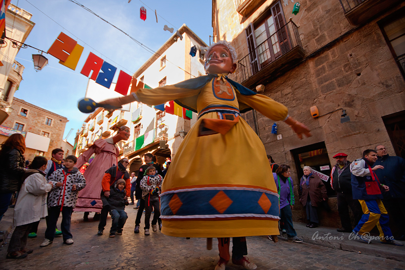 Solsones en Imagenes: Els Gegants Bojos, El Mucos del carnaval de Solsona