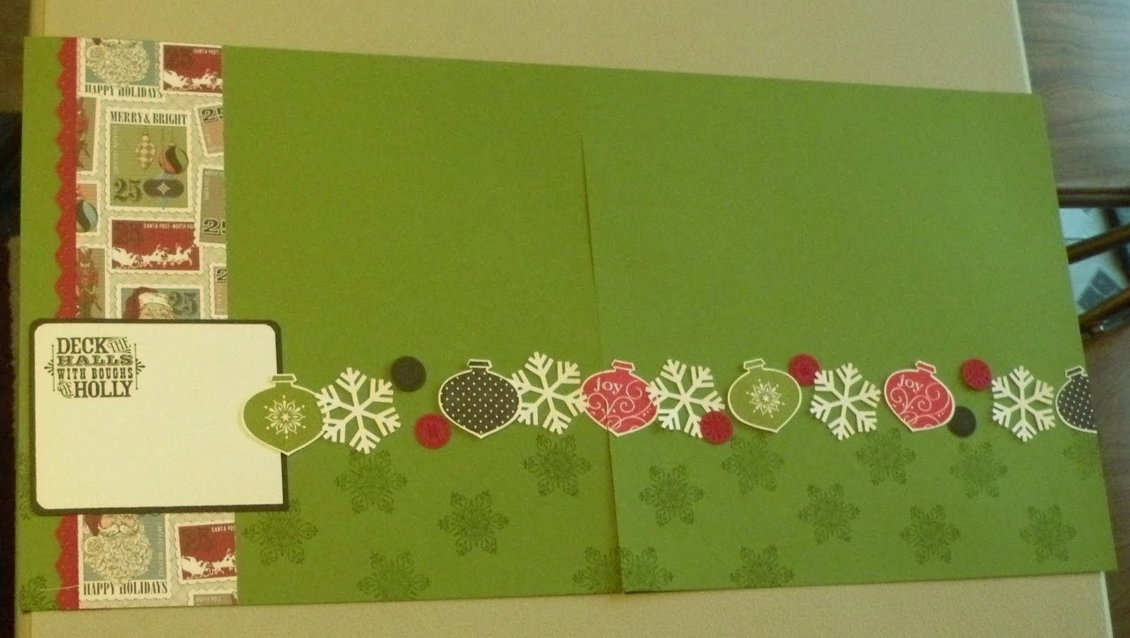 Carolyn's Paper Fantasies: Scrapbook Layouts for Christmas