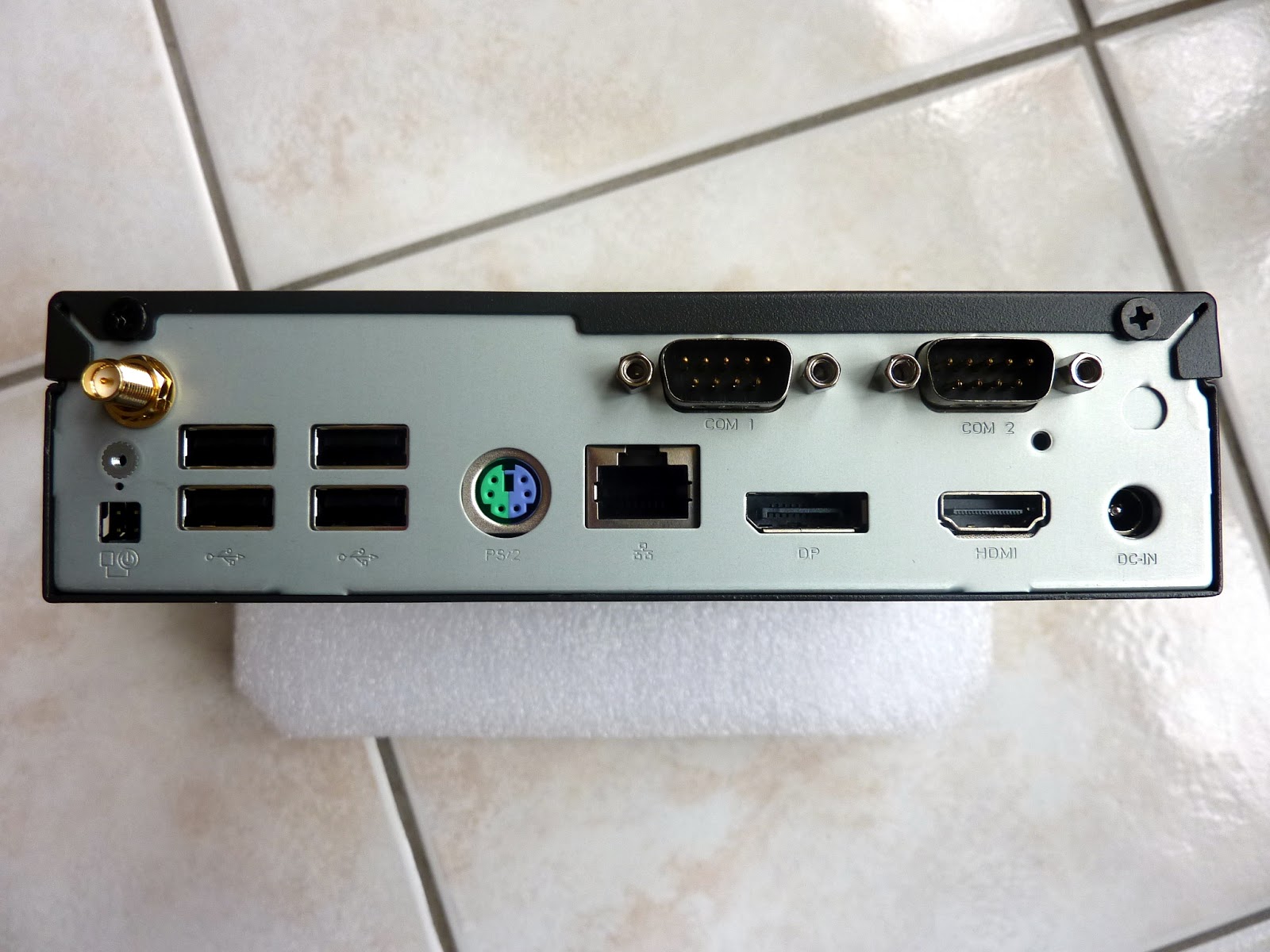 FanlessTech: Shuttle DX30 overview