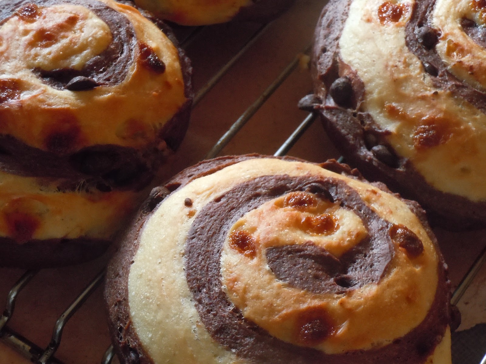 La cocina Diez: PAN DE CHOCOLATE BLANCO Y NEGRO (PAN ABRACCI)