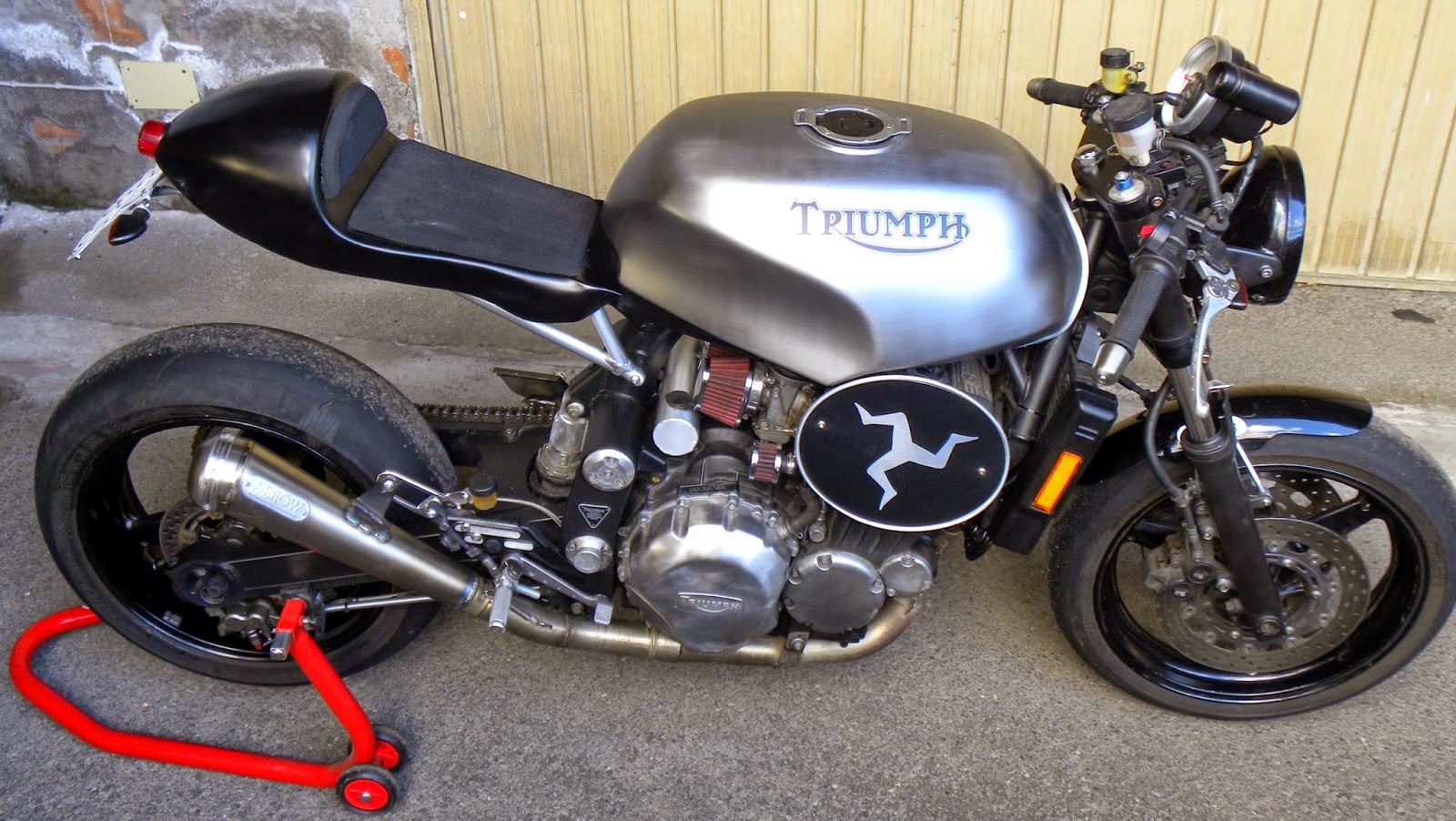 99garage | Cafe Racers Customs Passion Inspiration: Triumph Trident 750 ...