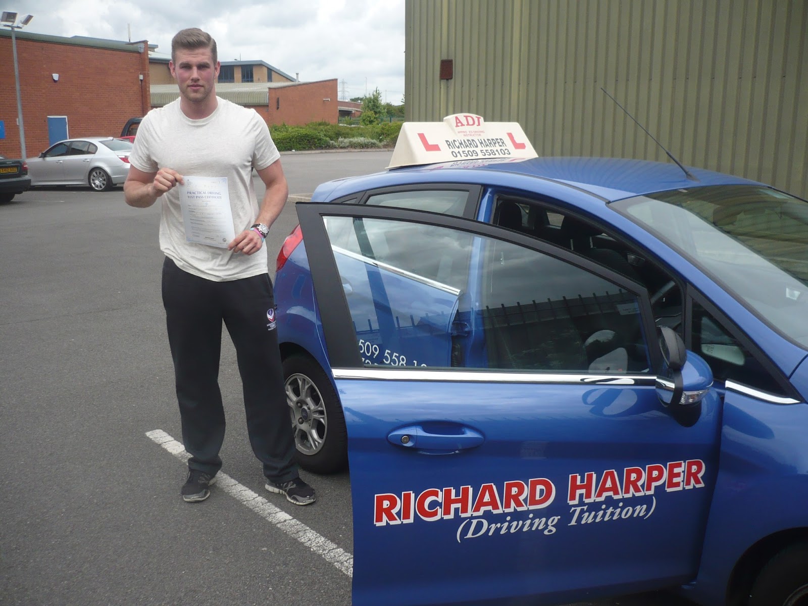 Driving lessons in Loughborough with Richard Harper