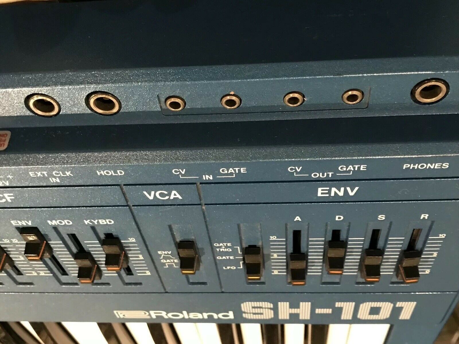 MATRIXSYNTH: Roland SH-101