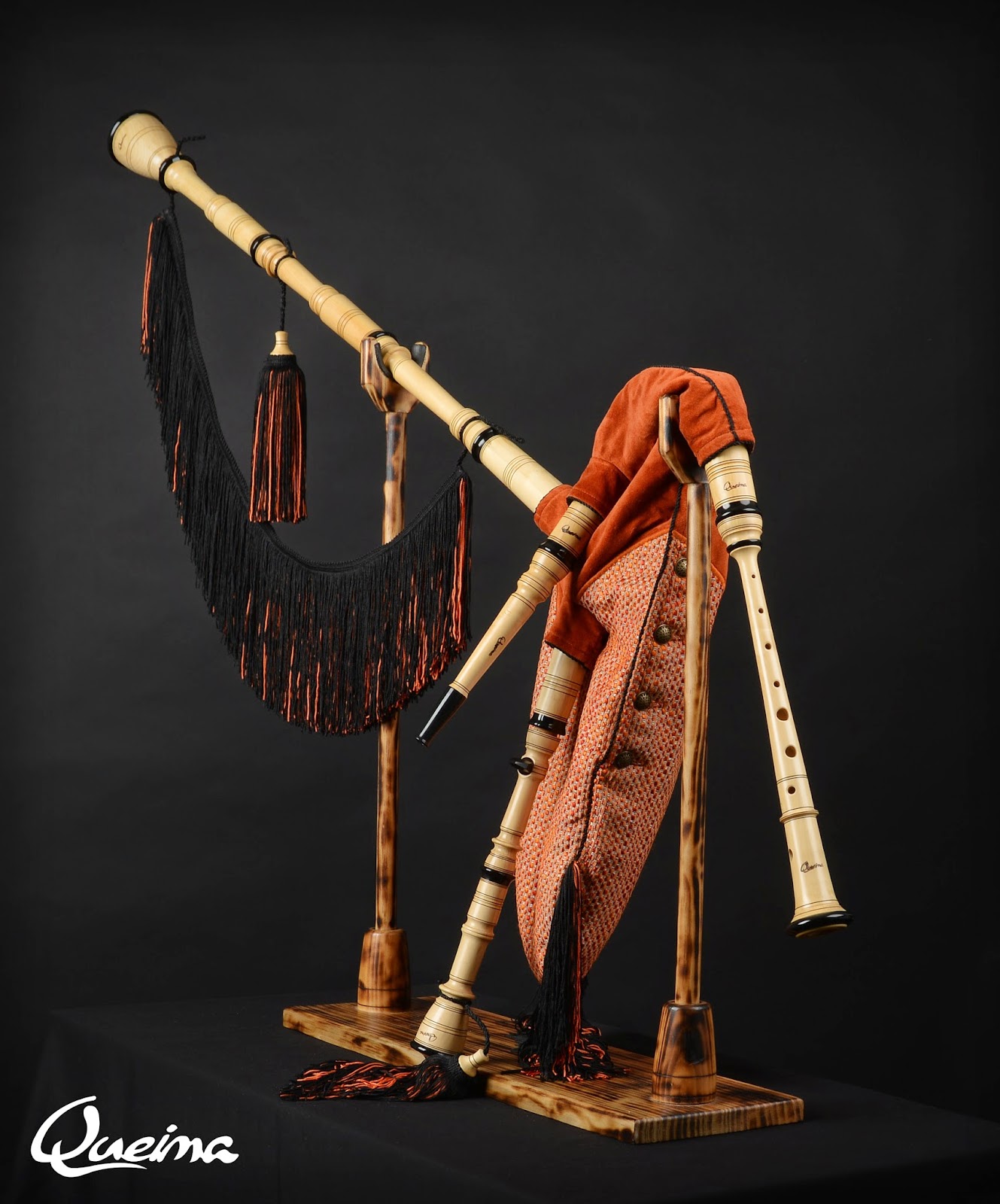 Instrumentos tradicionais: - Gaita