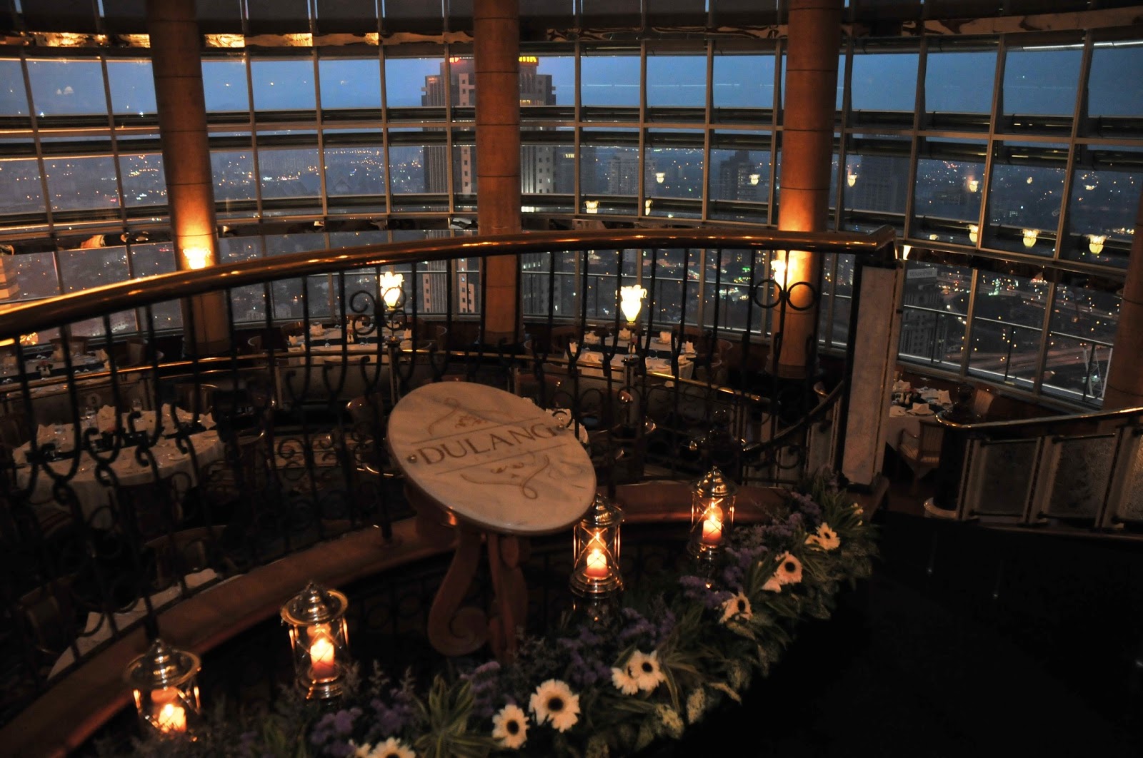 LIFE IN DIGITAL COLOUR: KLCC Malaysian Petroleum Club & Seligi ...