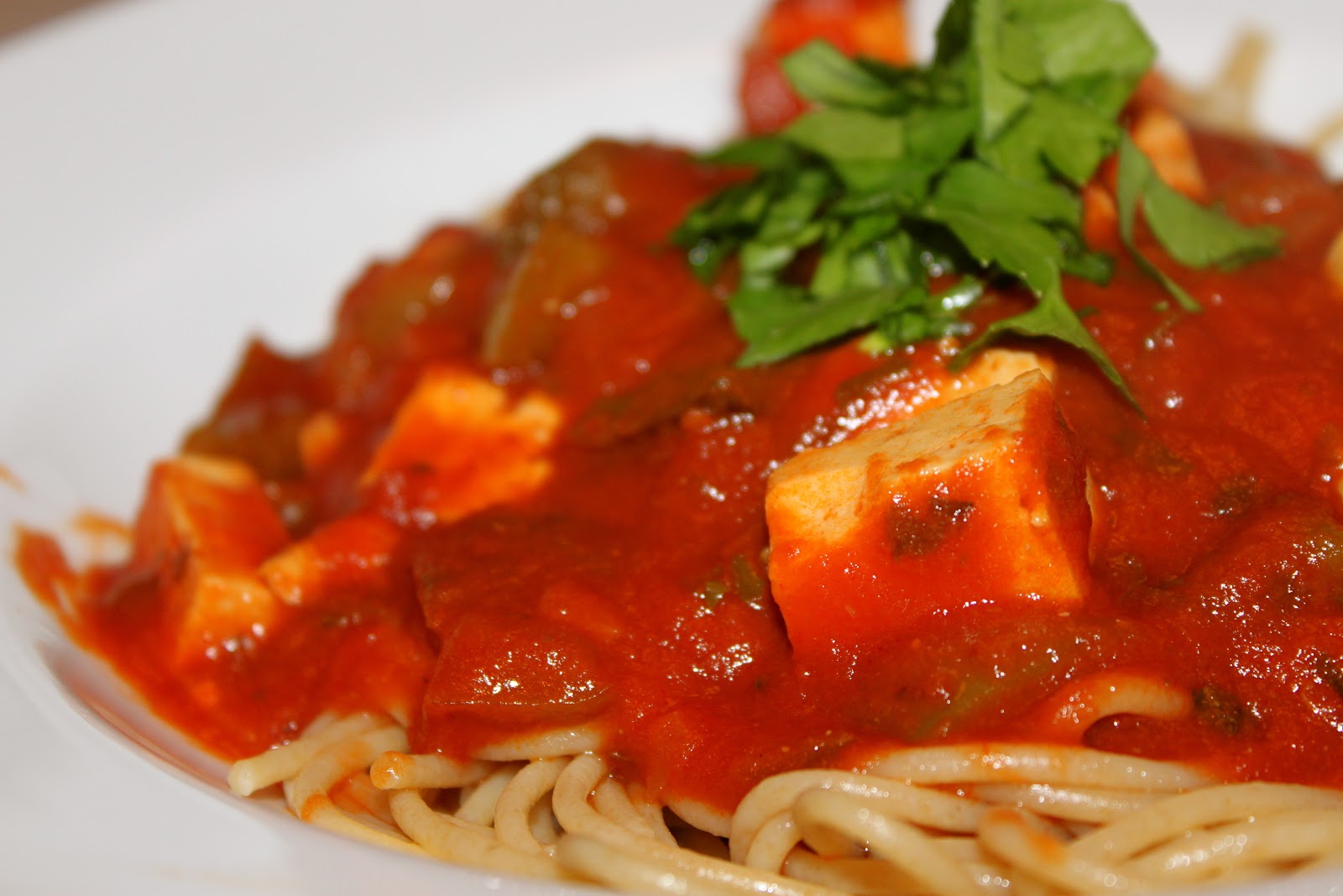 Domestic Divas Blog: Meatless Monday: Tofu Bolognese with Whole Wheat ...