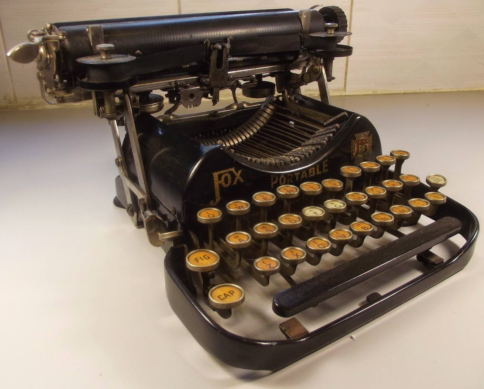 oz.Typewriter: Anatomy of a Fox No 1 Portable Typewriter