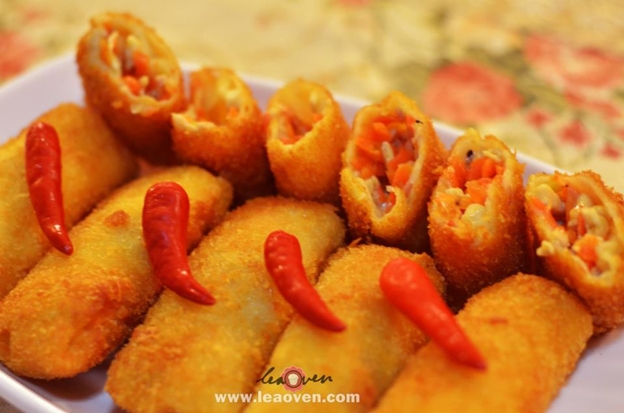 MamaFaMi's Spice n Splendour: SMOKED CHICKEN CHEEZY RISOLES