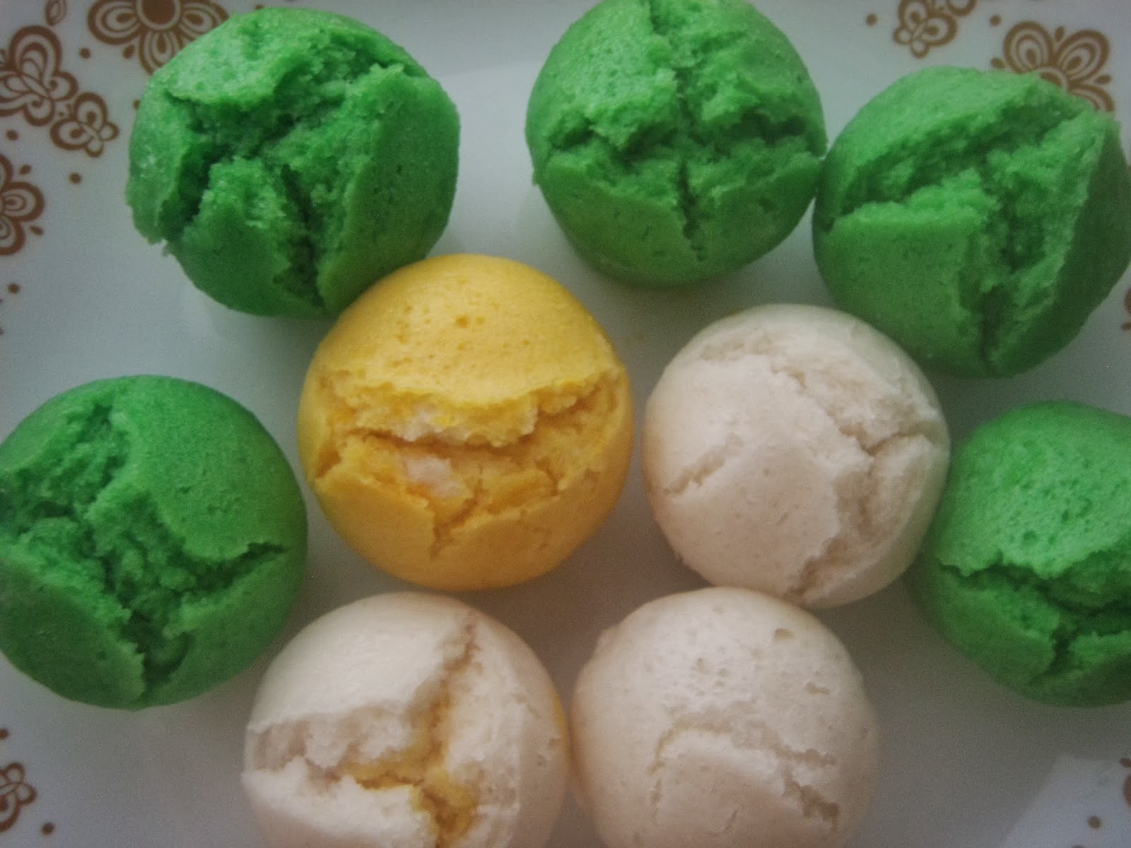 TINTA MAMA: kuih apam beras senyum manis