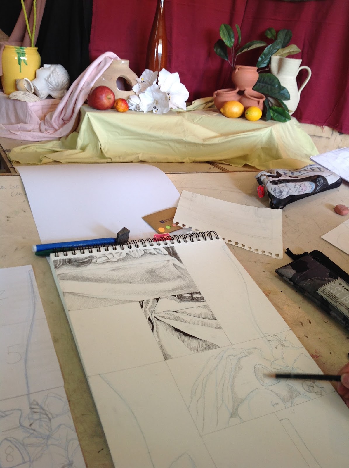 DIBUJO ARTÍSTICO II EN HELIÓPOLIS: EJERCICIO 4º: DIBUJO FRAGMENTADO