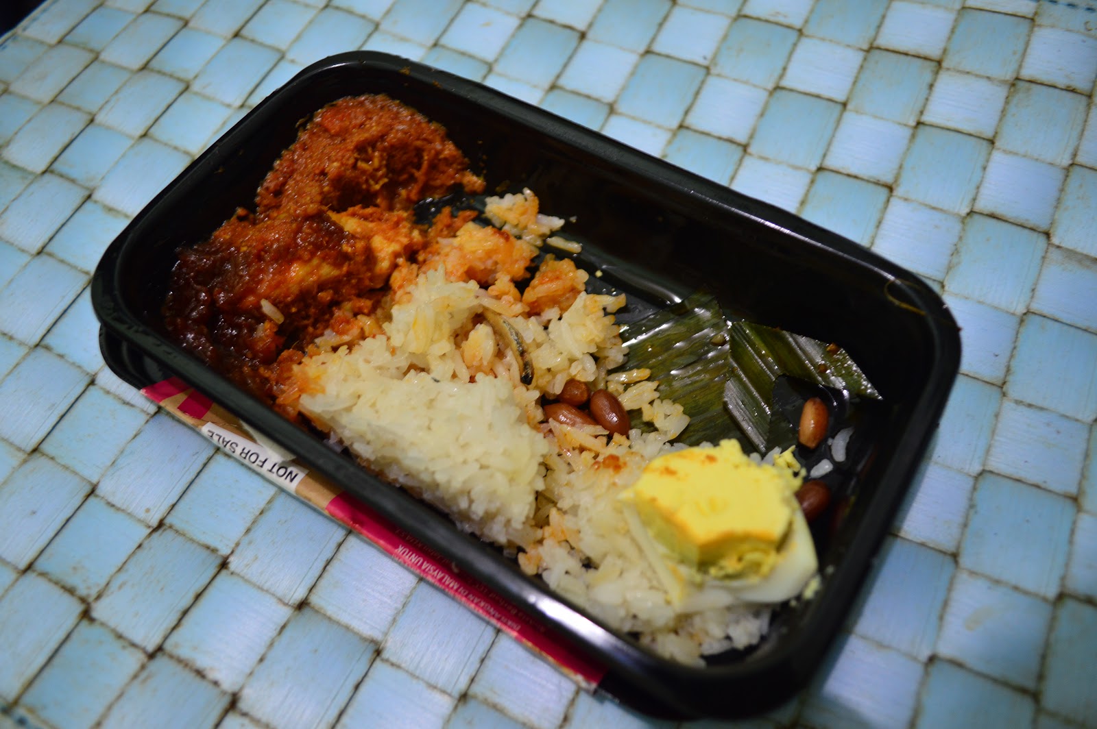 What my mind conjures: AirAsia Malaysia (AK) Inflight Hot Meal Review 2 ...