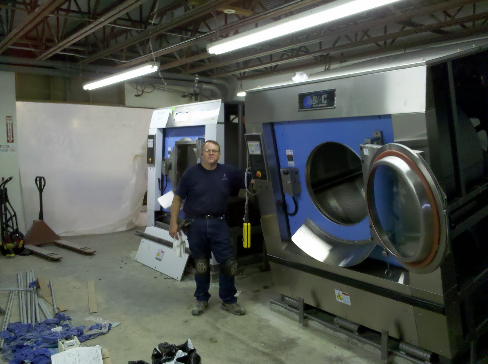 AAdvantage Laundry Systems: Industrial OPL washer/extractor