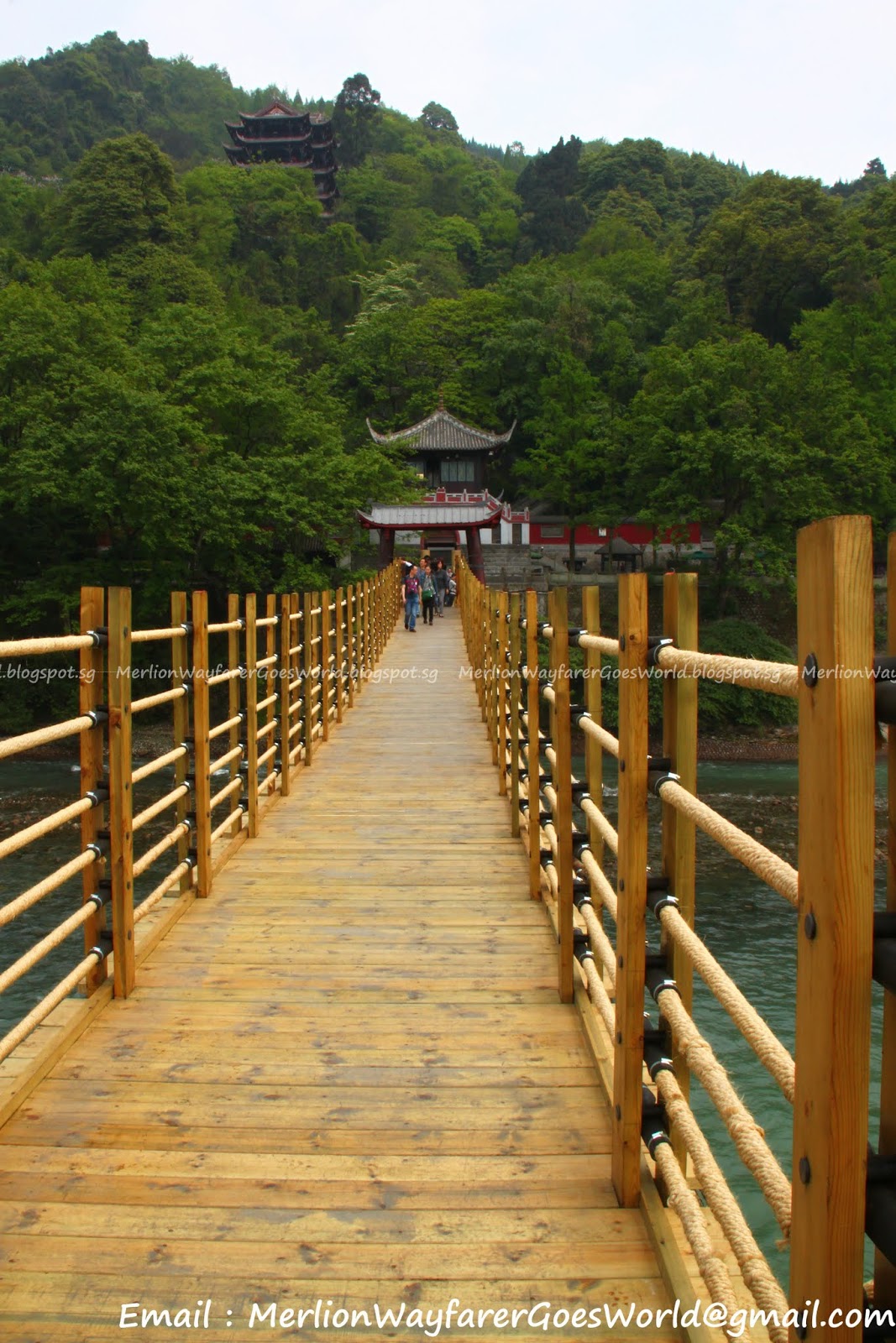 Dujiangyan - Anlan Cable Bridge ~ Merlion Wayfarer Goes World