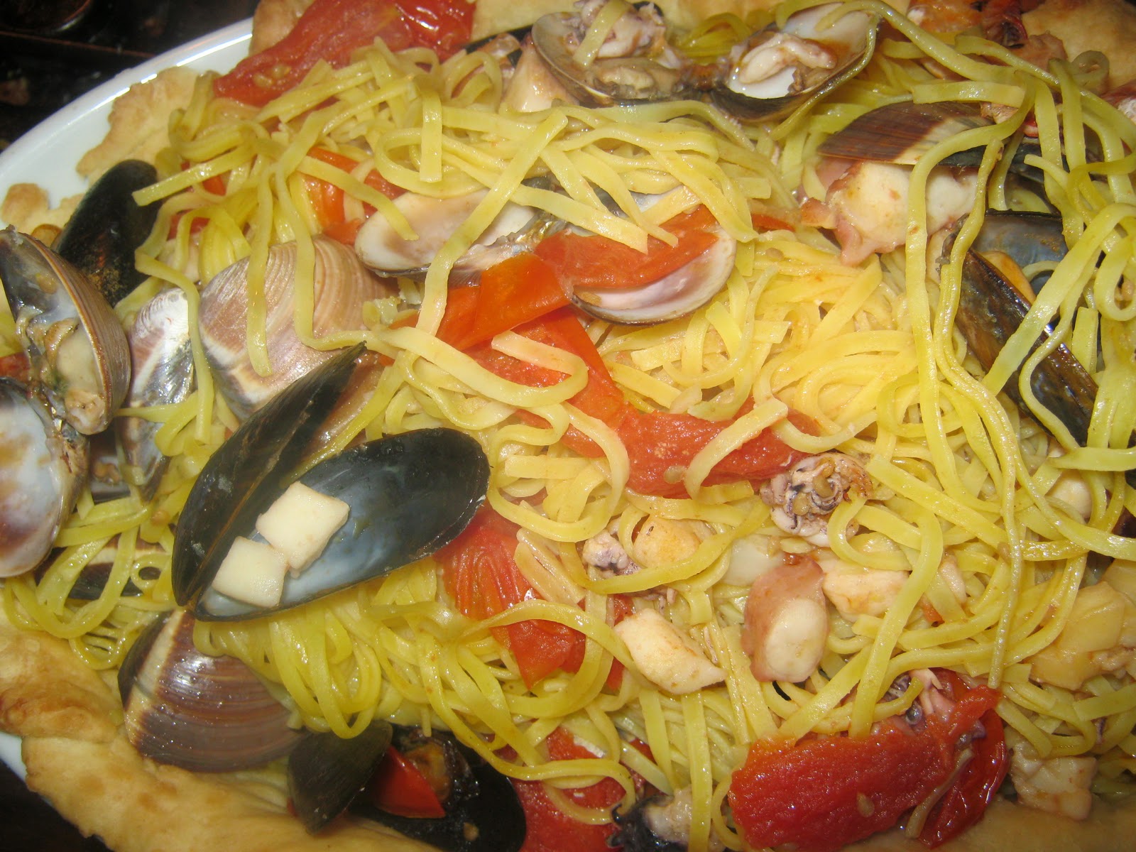 Cucina e fimo: Taglierini allo scoglio in crosta di pane.....