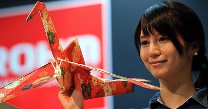 Orizuru, beautiful paper crane that can fly