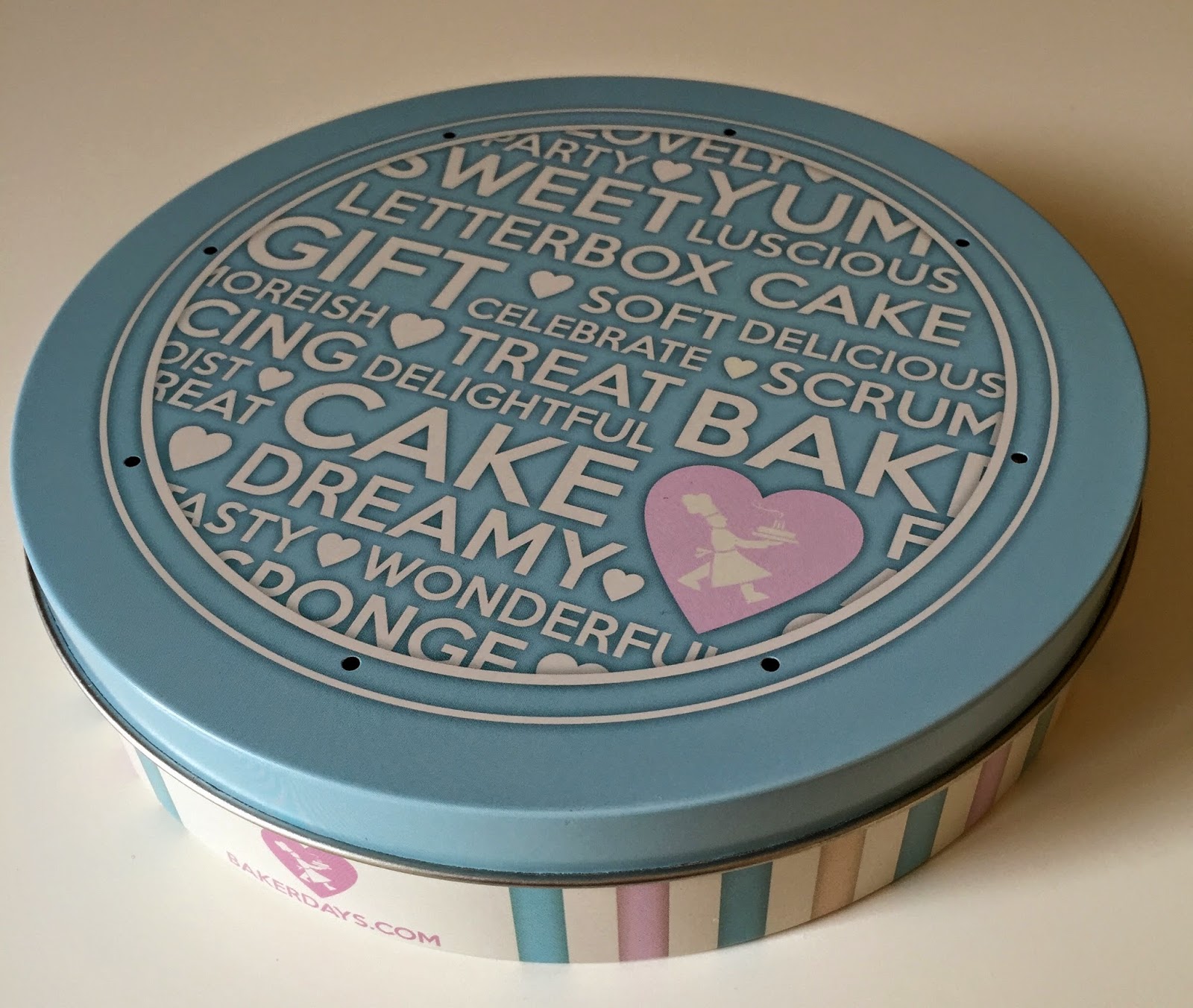 Baker Days Letterbox Cake and Giveaway | I Am Fabulicious