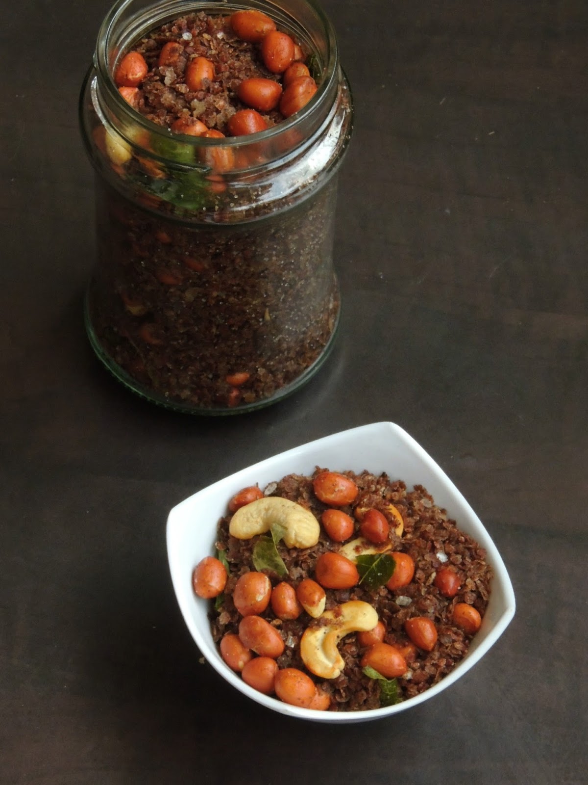 Priya's Versatile Recipes: Ragi Flakes Chivda/Finger Millet Flakes Chivda